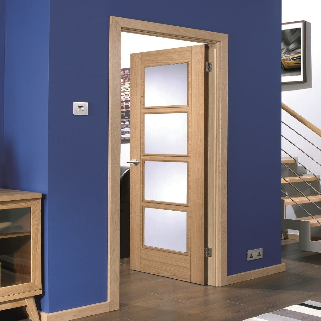 Buy Contemporary Oak 6006 4L Internal Door | Emerald Doors